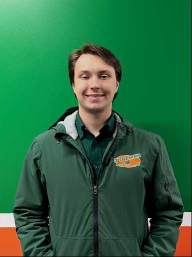 Meet the Arlington Heights College HUNKS Team | College HUNKS Hauling ...