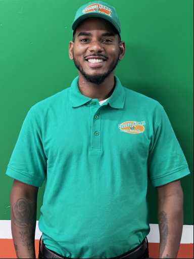 Meet the Arlington Heights College HUNKS Team | College HUNKS Hauling ...